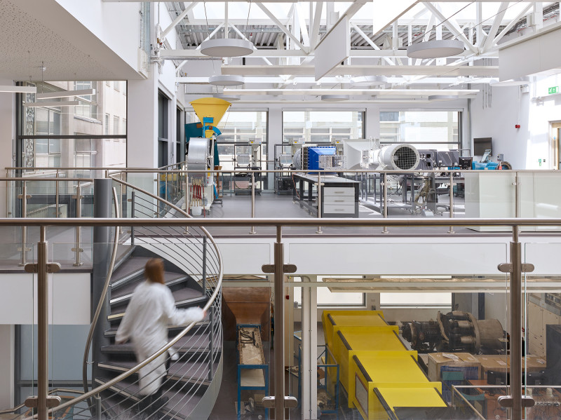 Queen Mary joins €3 million project to revolutionise aerospace repairs ...